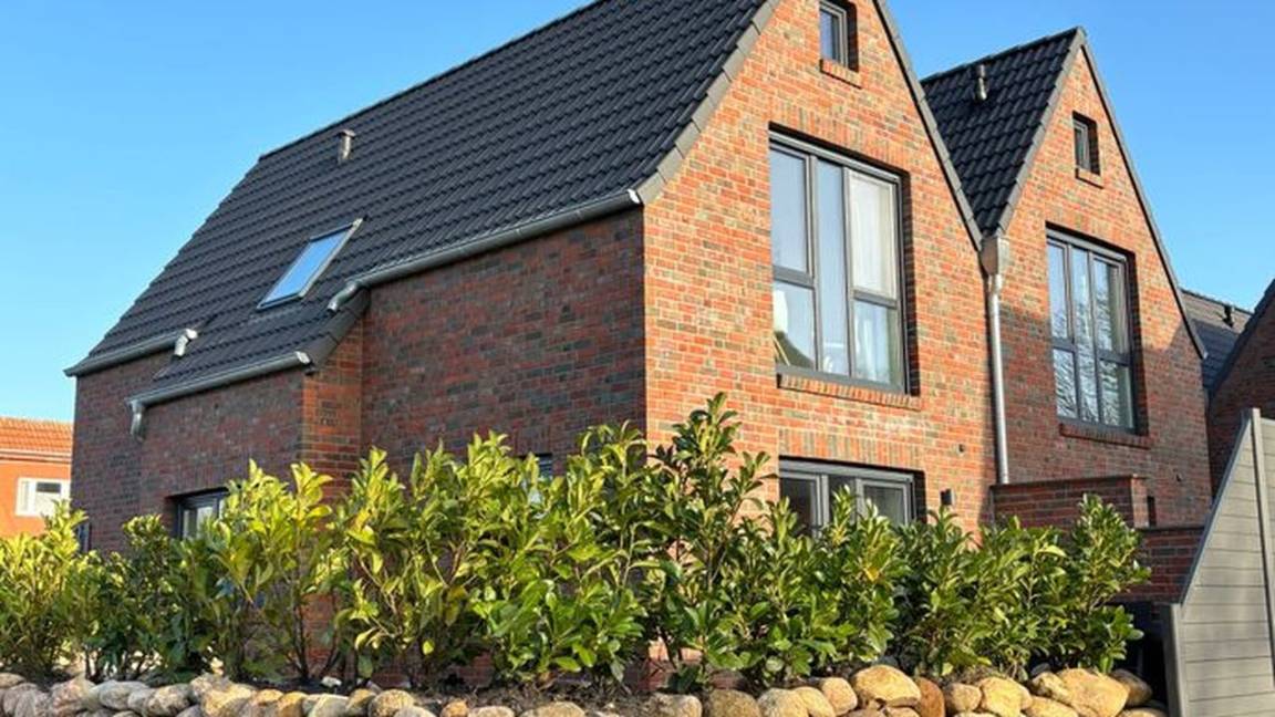 75 M² Ferienhaus ∙ 2 Schlafzimmer ∙ 4 Gäste - Neuharlingersiel
