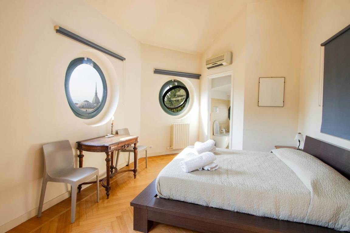 150 M² Appartement ∙ 3 Slaapkamers ∙ 7 Gasten - Turijn