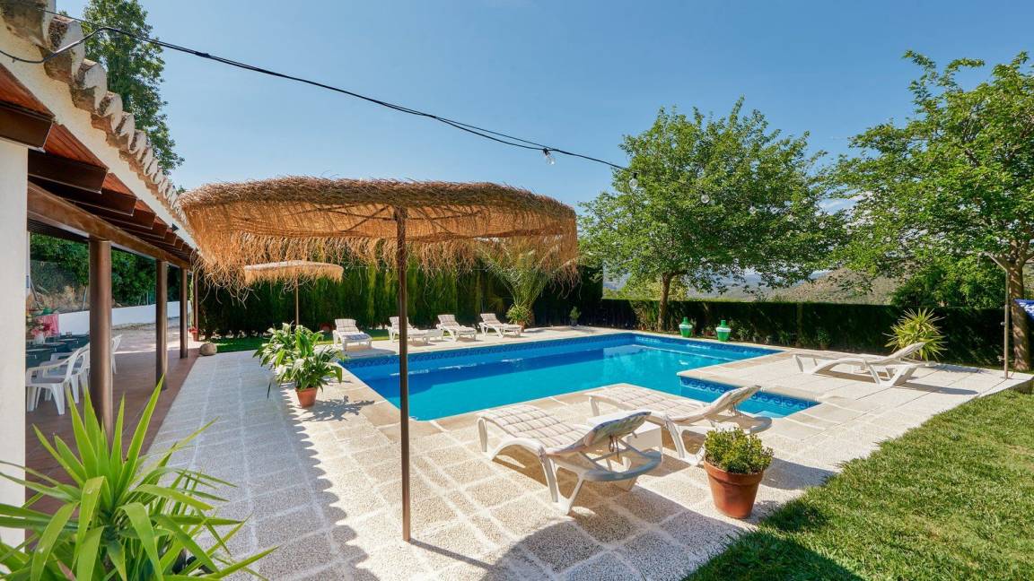 180 M² Casa ∙ 6 Habitaciones ∙ 12 Huéspedes - Mancha Real