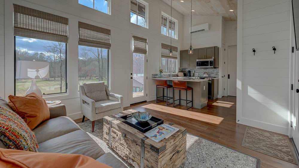 Cottage ∙ 1 Bedroom ∙ 2 Guests - Blue Ridge, GA