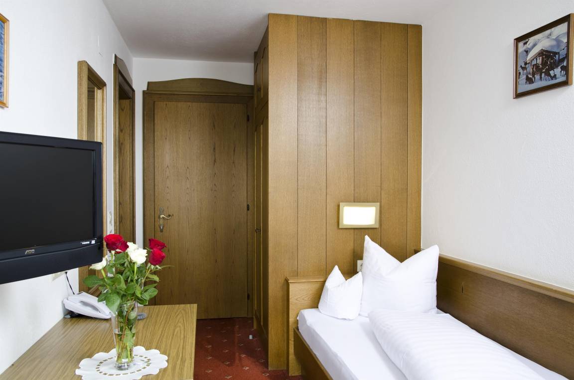 12 M² Hotel ∙ 1 Bedroom ∙ 1 Guest - Galtür