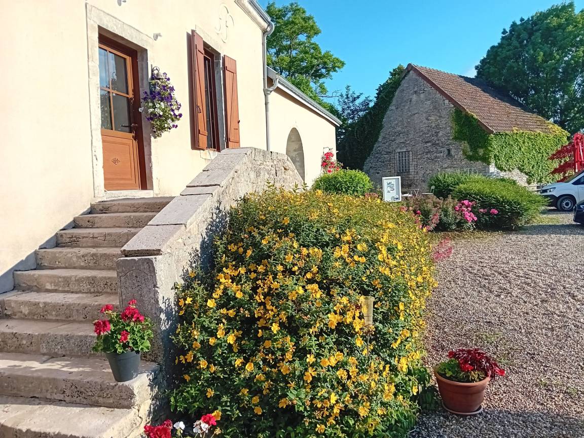 41 M² Bed And Breakfast ∙ 2 Bedrooms ∙ 4 Guests - Beaune