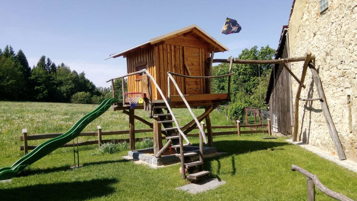 70 M² Ferienhaus ∙ 2 Schlafzimmer ∙ 5 Gäste - Neustadt in Sachsen