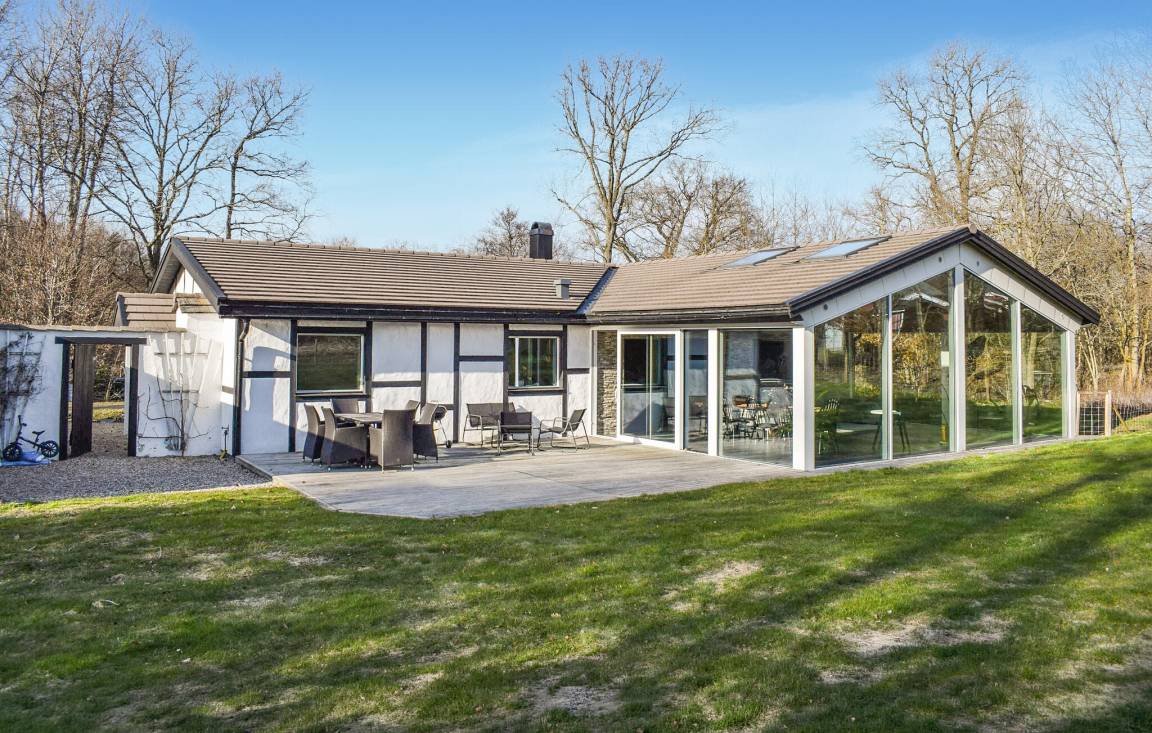 170 M² Ferienhaus ∙ 4 Schlafzimmer ∙ 8 Gäste - Simrishamn