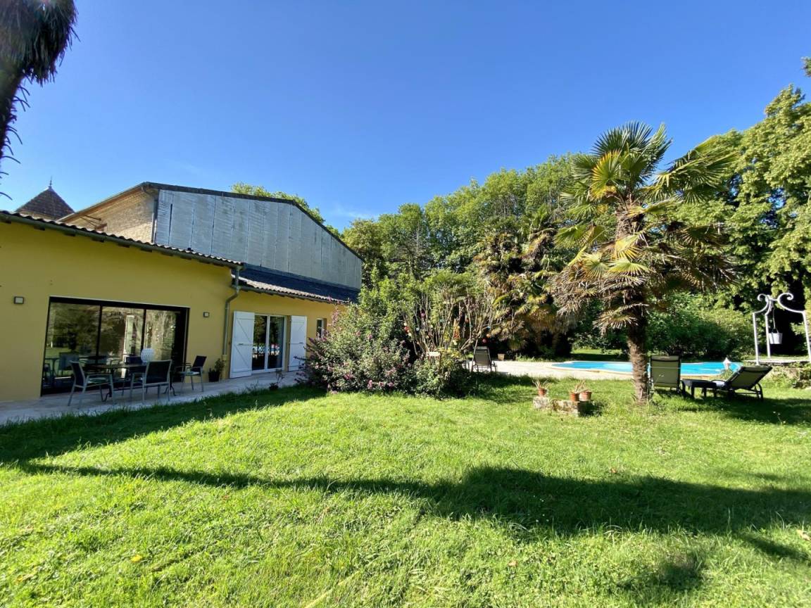 76 M² Gîte ∙ 2 Chambres ∙ 4 Personnes - Bram