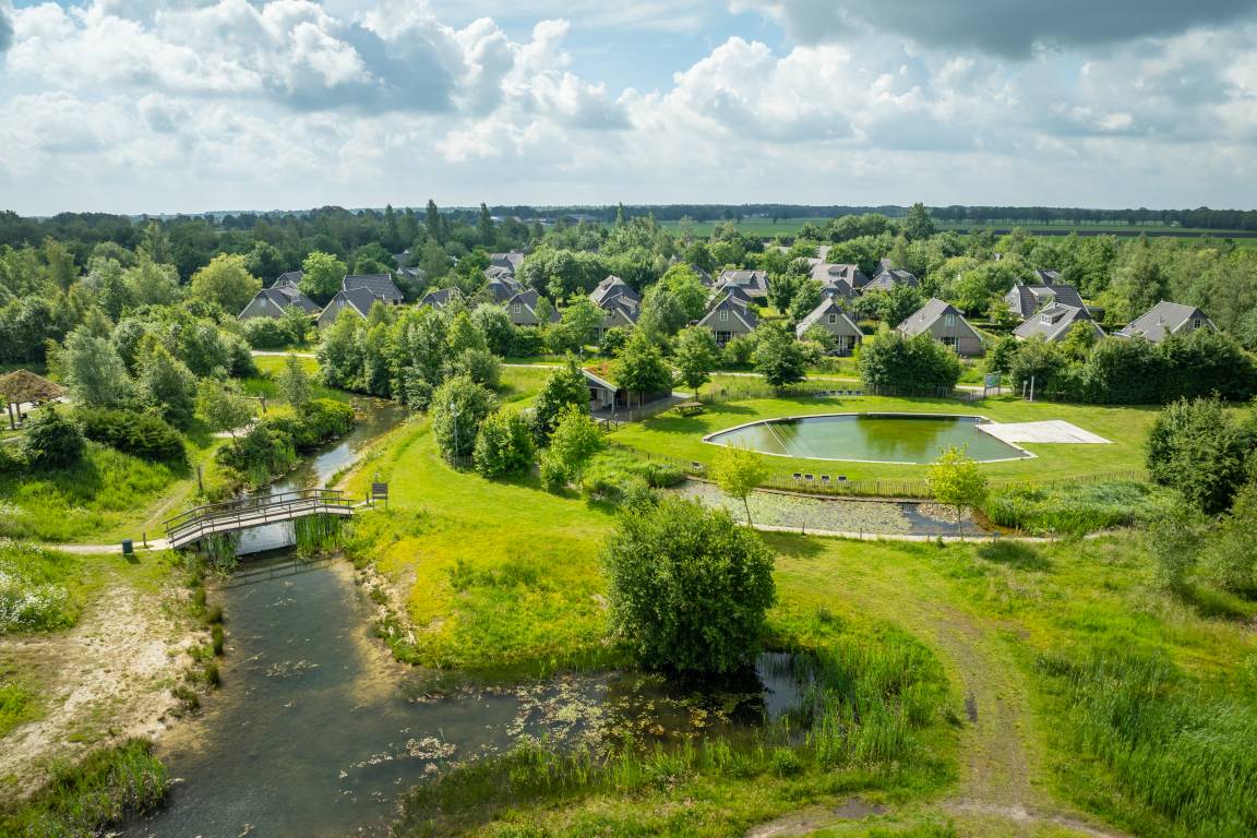 320 M² Bungalow ∙ 12 Chambres ∙ 24 Personnes - Drenthe