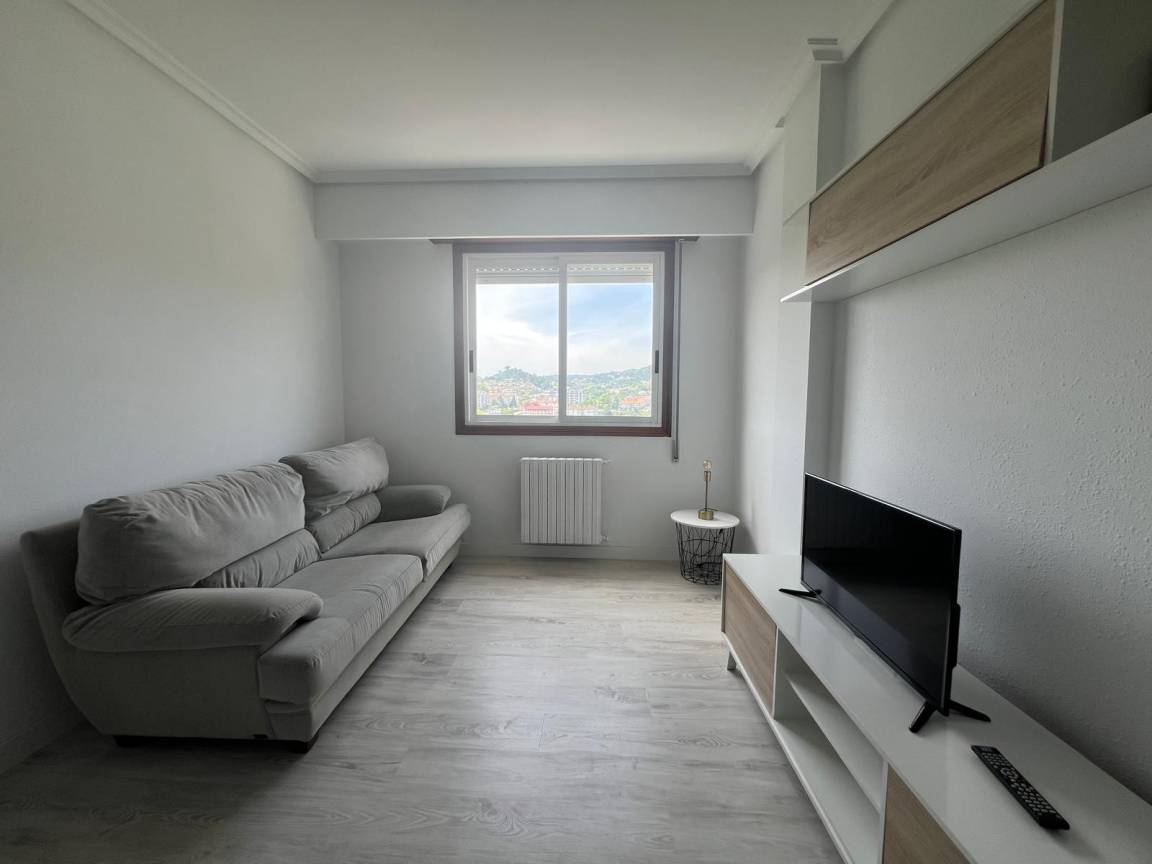 66 M² Apartment ∙ 2 Bedrooms ∙ 4 Guests - Ourense