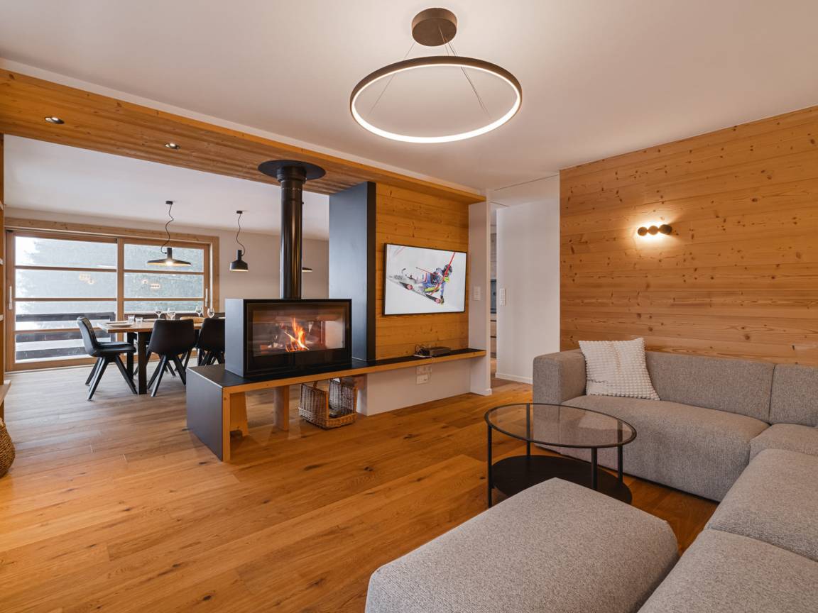 200 M² Chalet ∙ 6 Bedrooms ∙ 14 Guests - Serre Chevalier