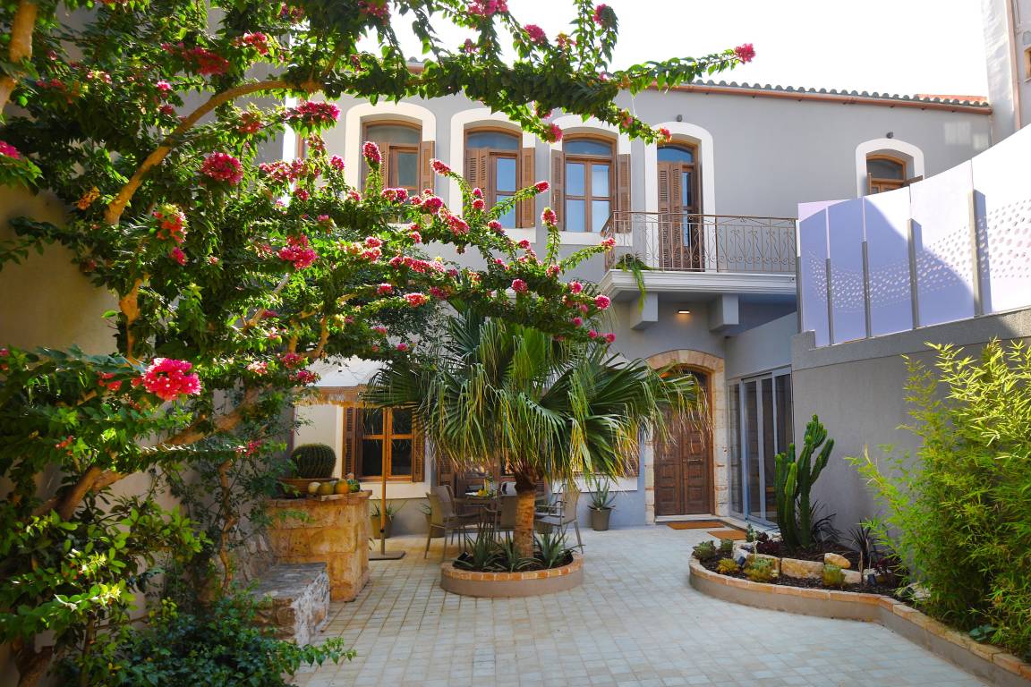 175 M² House ∙ 3 Bedrooms ∙ 7 Guests - Heraklion