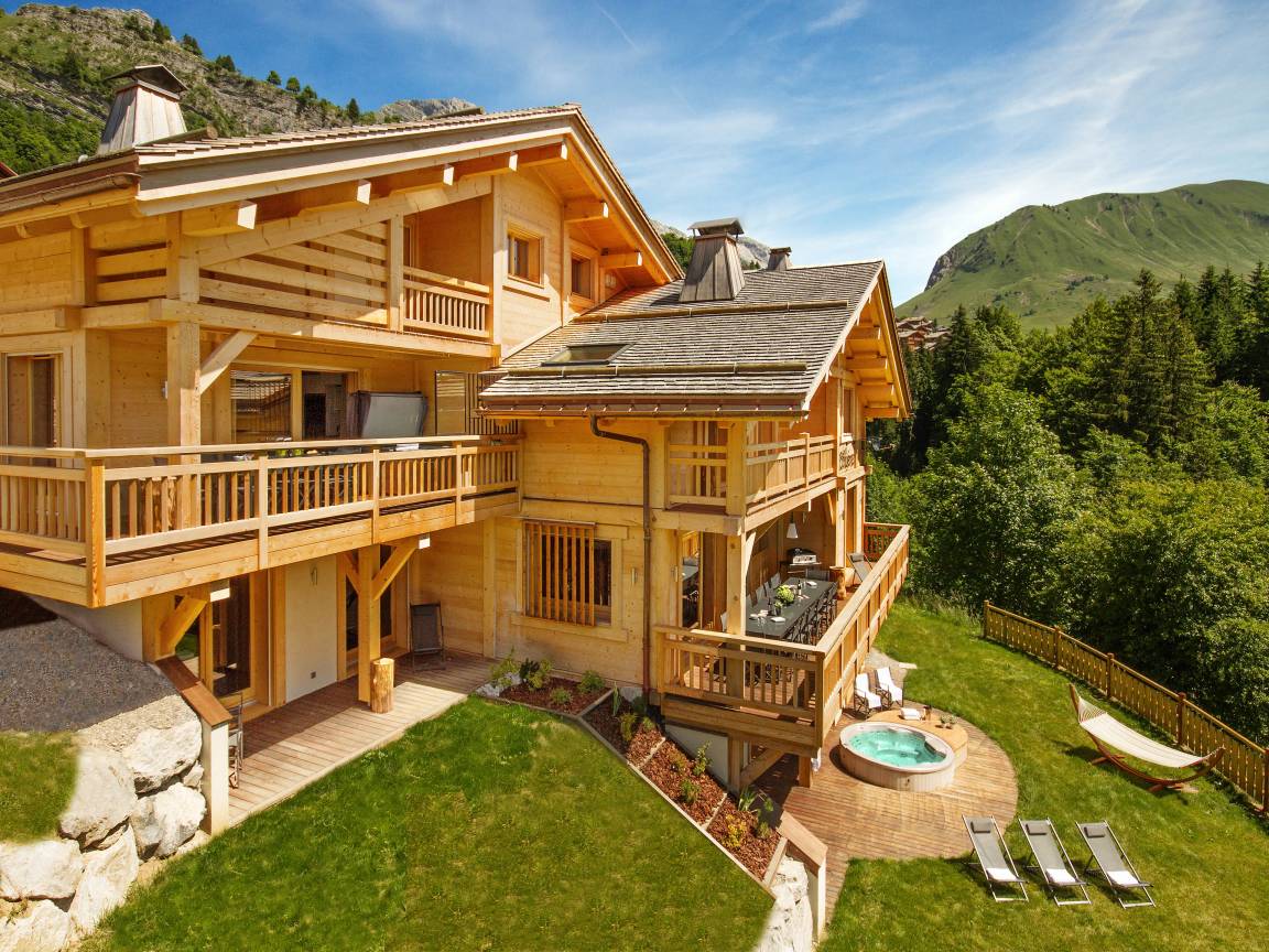 220 M² Chalet ∙ 5 Bedrooms ∙ 16 Guests - Bonneville
