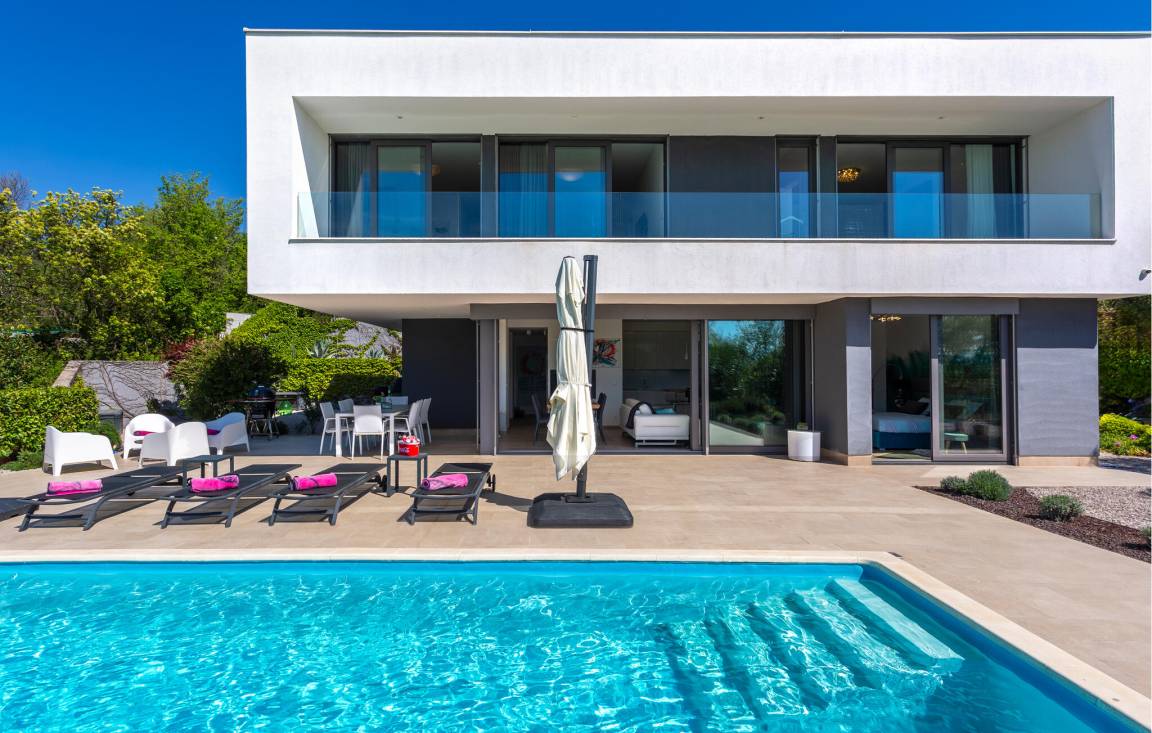 200 M² House ∙ 4 Bedrooms ∙ 8 Guests - Krk