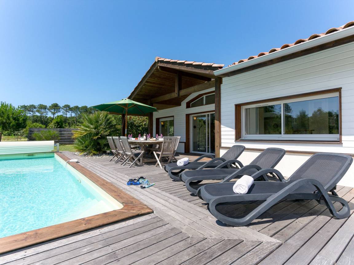 145 M² Maison De Vacances ∙ 4 Chambres ∙ 12 Personnes - Messanges