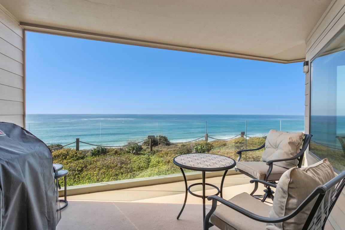 132 M² Apartment ∙ 2 Bedrooms ∙ 4 Guests - Encinitas, CA