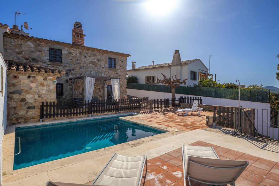160 M² Maison De Vacances ∙ 4 Chambres ∙ 8 Personnes - Sant Feliu de Guíxols