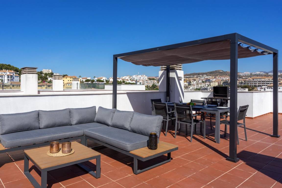 70 M² Apartamento ∙ 2 Habitaciones ∙ 6 Huéspedes - Calahonda