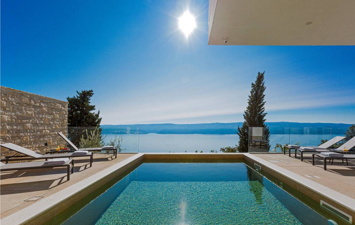 350 M² Ferienhaus ∙ 4 Schlafzimmer ∙ 8 Gäste - Omiš