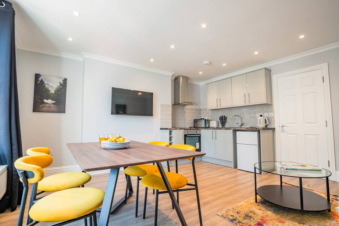 Ferienwohnung ∙ 1 Schlafzimmer ∙ 4 Gäste - Broadway
