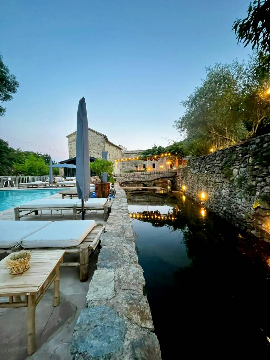 450 M² Maison De Vacances ∙ 8 Chambres ∙ 16 Personnes - Alès