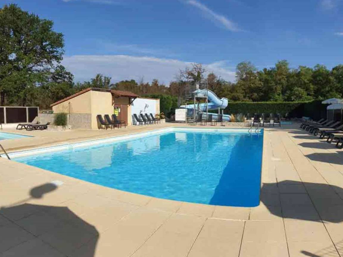 27 M² Mobil-home ∙ 2 Chambres ∙ 6 Personnes - Auvergne