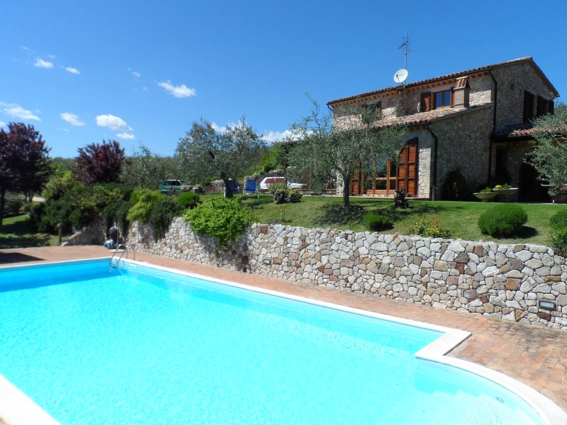220 M² Villa ∙ 5 Chambres ∙ 10 Personnes - Todi
