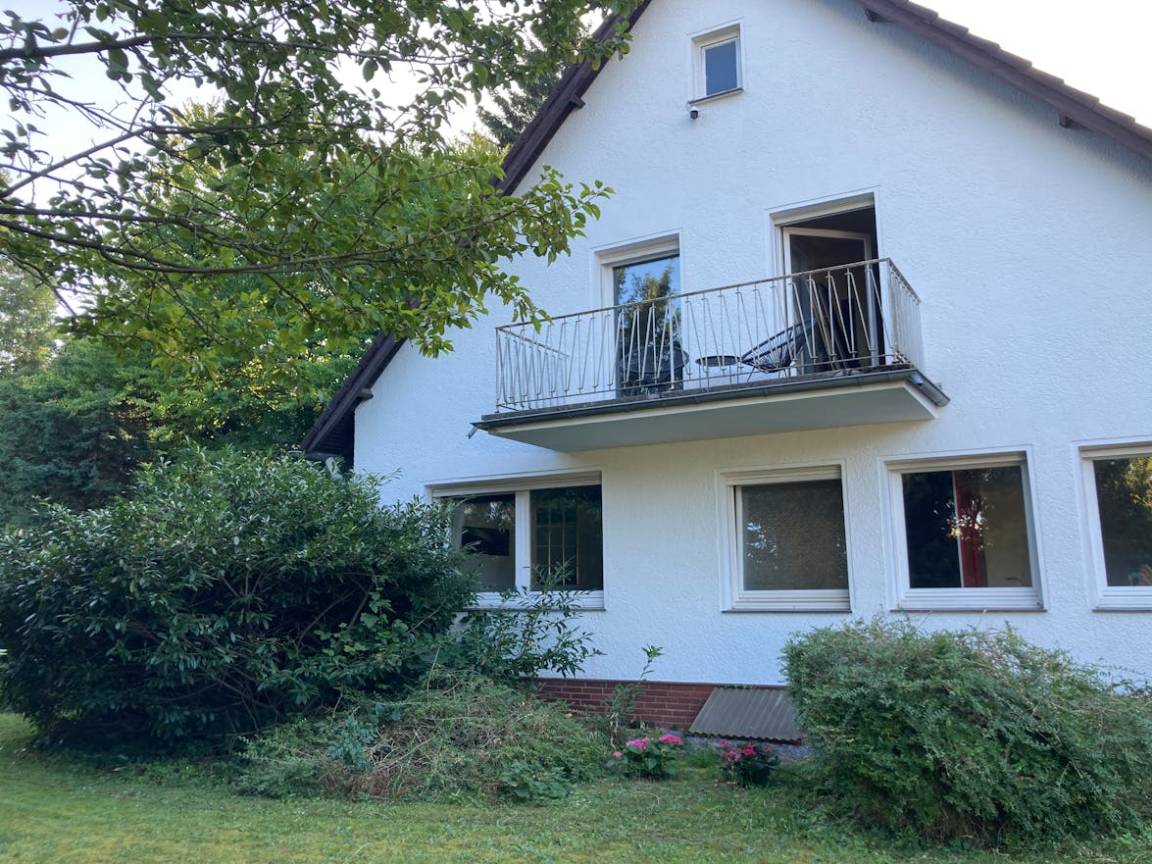 104 M² Ferienhaus ∙ 3 Schlafzimmer ∙ 5 Gäste - Bergisch Gladbach