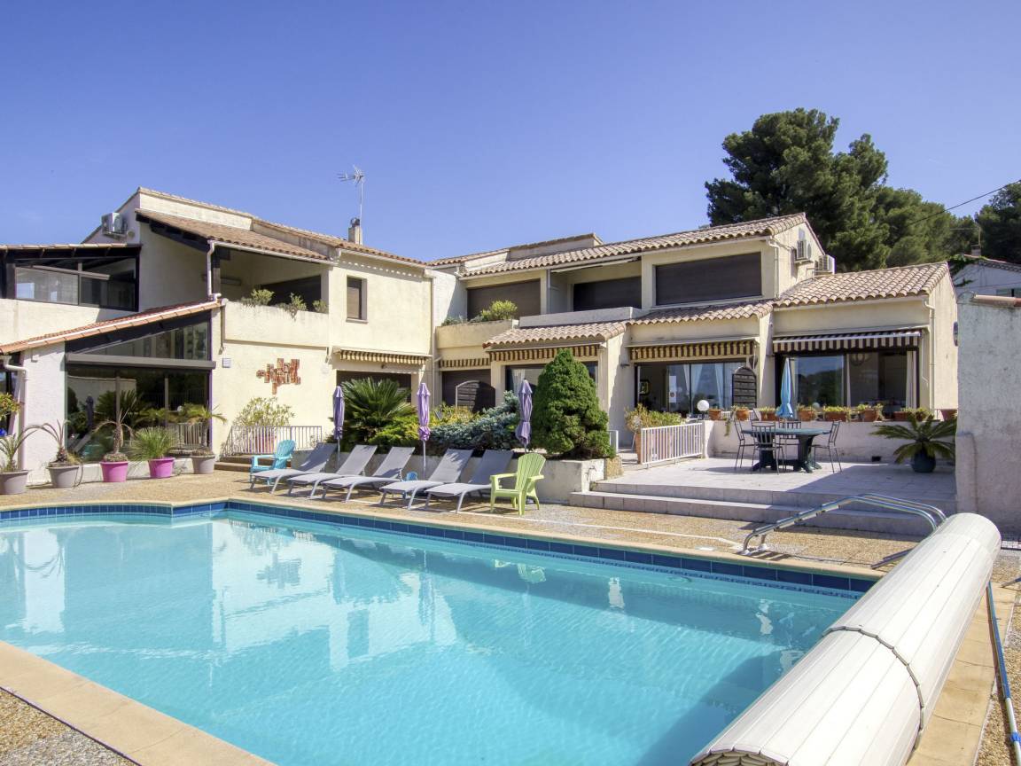 80 M² Apartment ∙ 2 Bedrooms ∙ 4 Guests - Saint-Cyr-sur-Mer