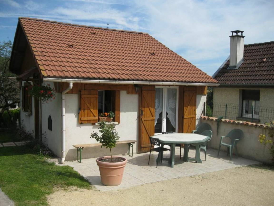 70 M² Cottage ∙ 2 Bedrooms ∙ 2 Guests - Lorraine