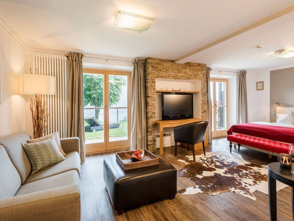 24 M² Hotel ∙ 1 Bedroom ∙ 2 Guests - Tegernsee