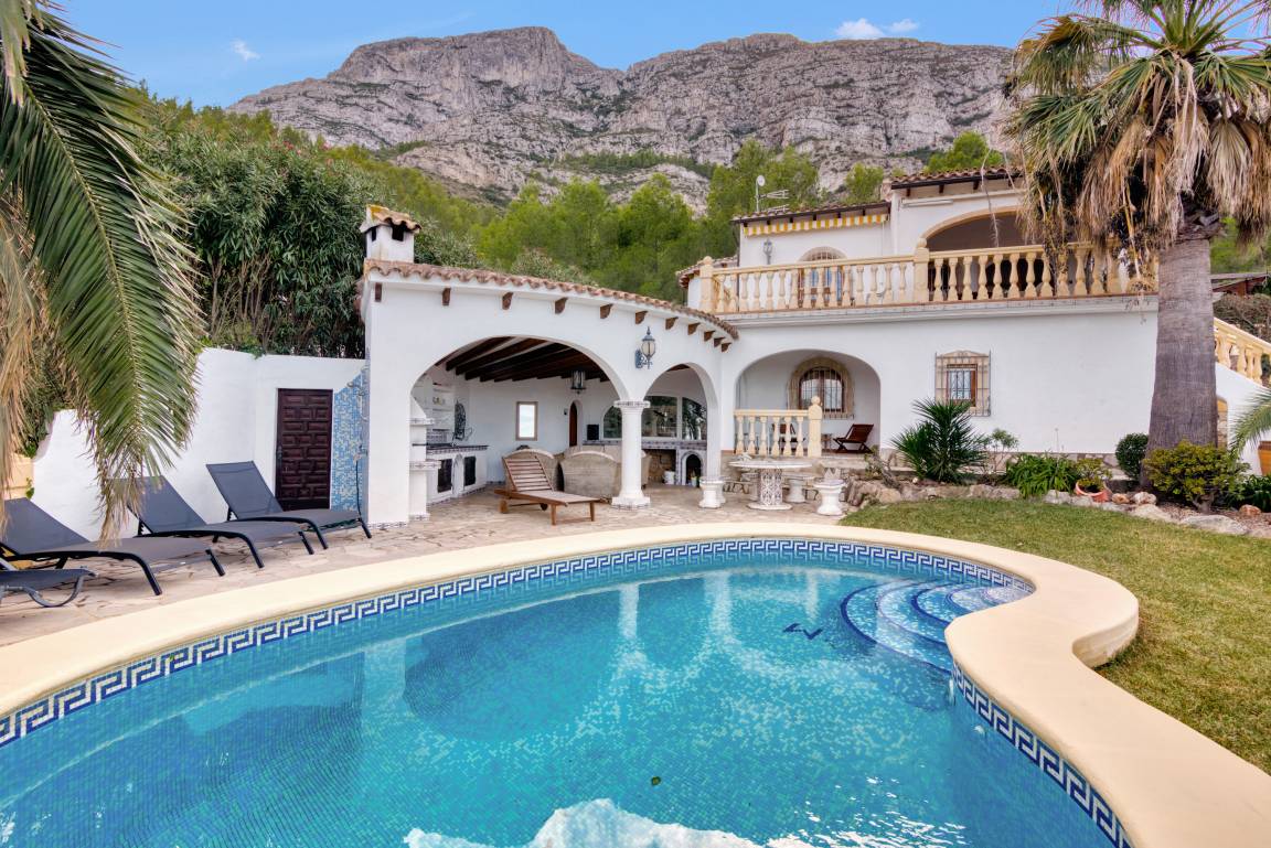 310 M² Villa ∙ 4 Habitaciones ∙ 8 Huéspedes - Xàbia