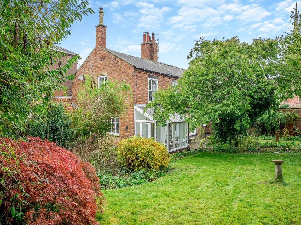 Cottage ∙ 3 Bedrooms ∙ 5 Guests - Louth