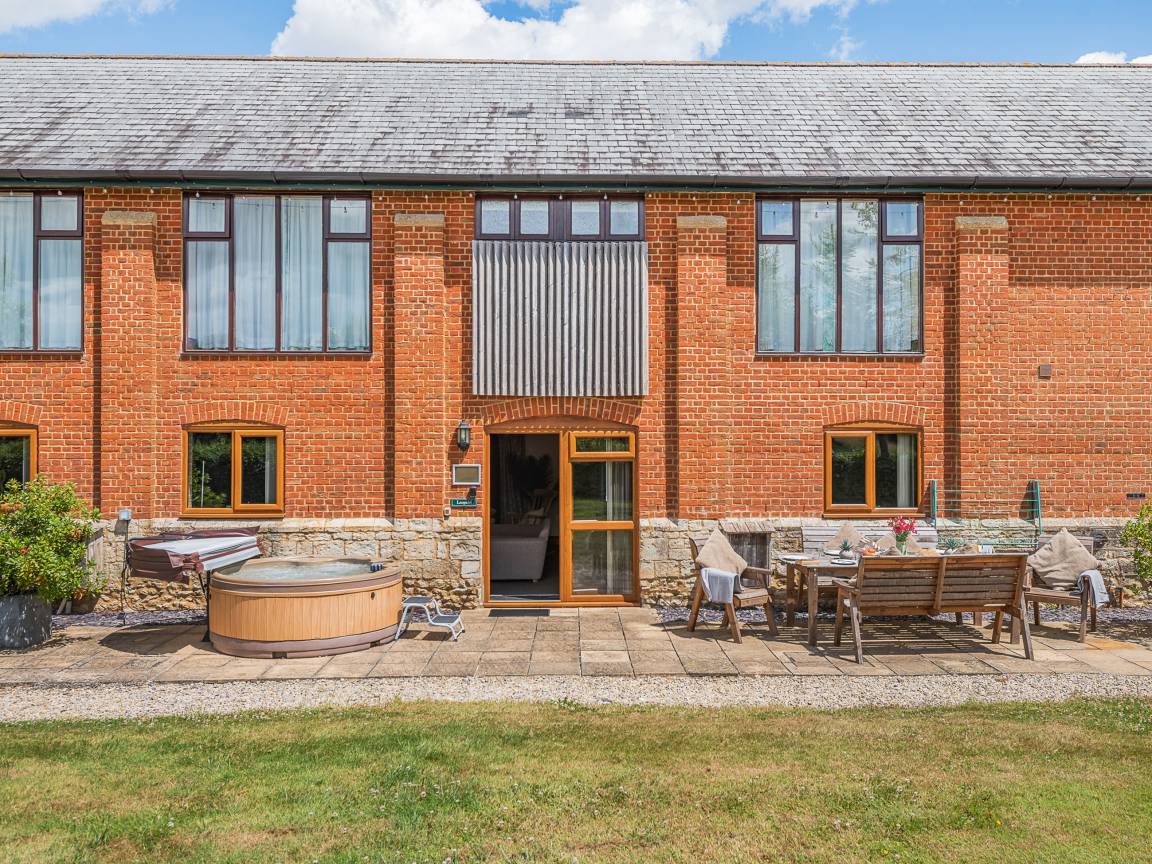 Cottage ∙ 4 Bedrooms ∙ 8 Guests - Dorset