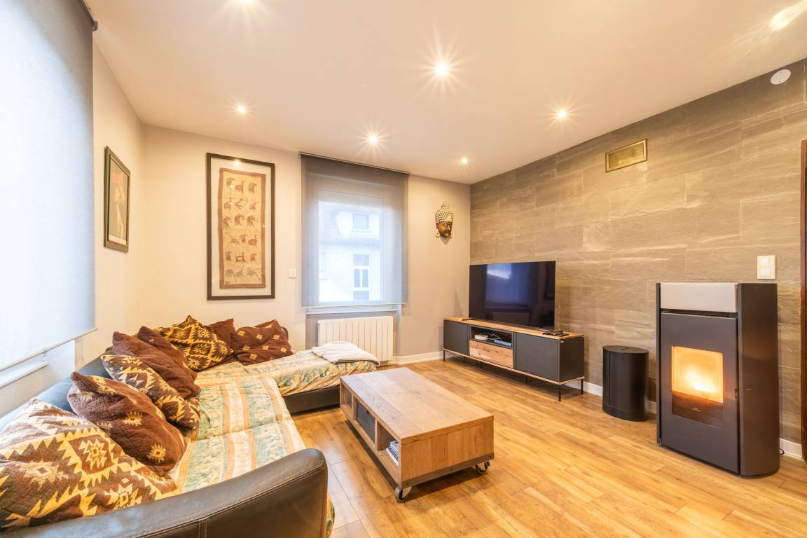 120 M² Ferienhaus ∙ 3 Schlafzimmer ∙ 7 Gäste - Neuenburg am Rhein