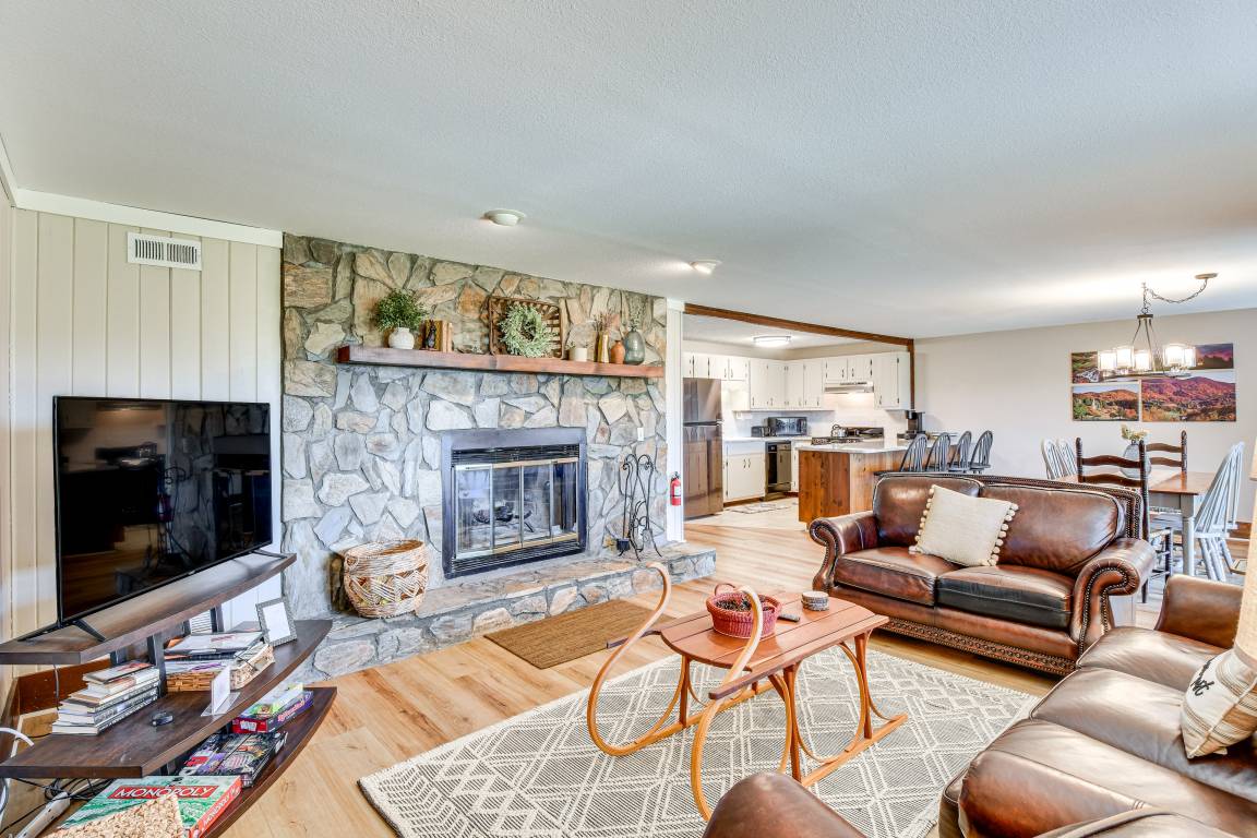 128 M² Apartment ∙ 2 Bedrooms ∙ 6 Guests - Georgia