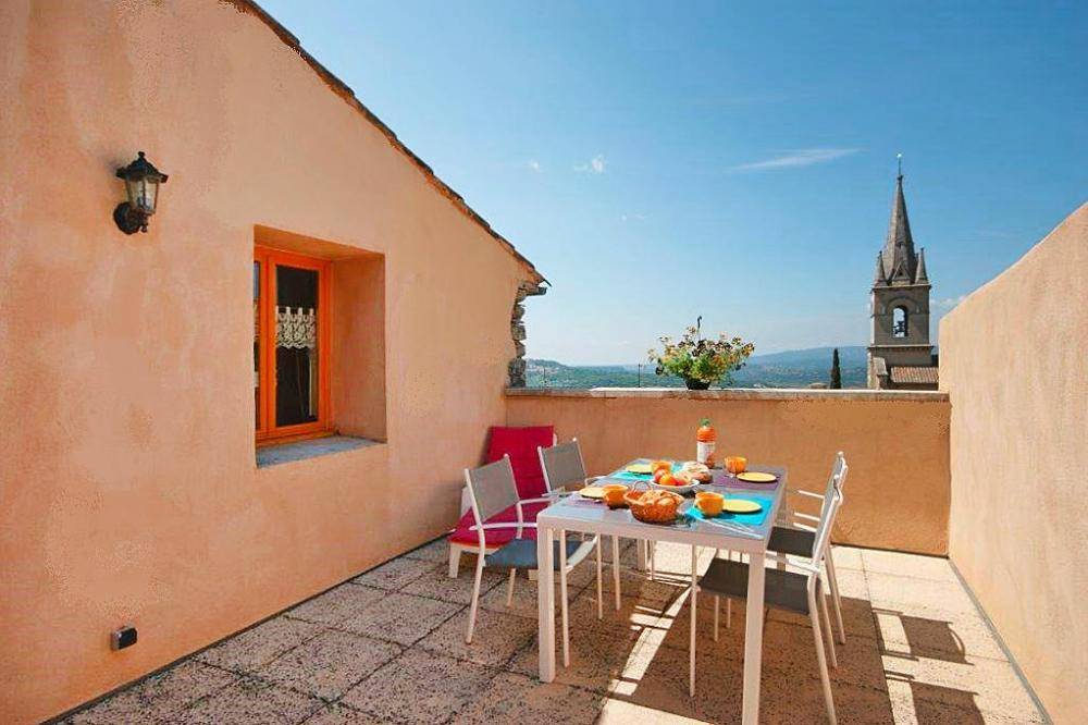 83 M² Apartment ∙ 1 Bedroom ∙ 5 Guests - Apt