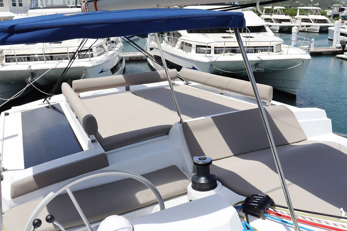 13 M² Houseboat ∙ 3 Bedrooms ∙ 6 Guests - Caribbean