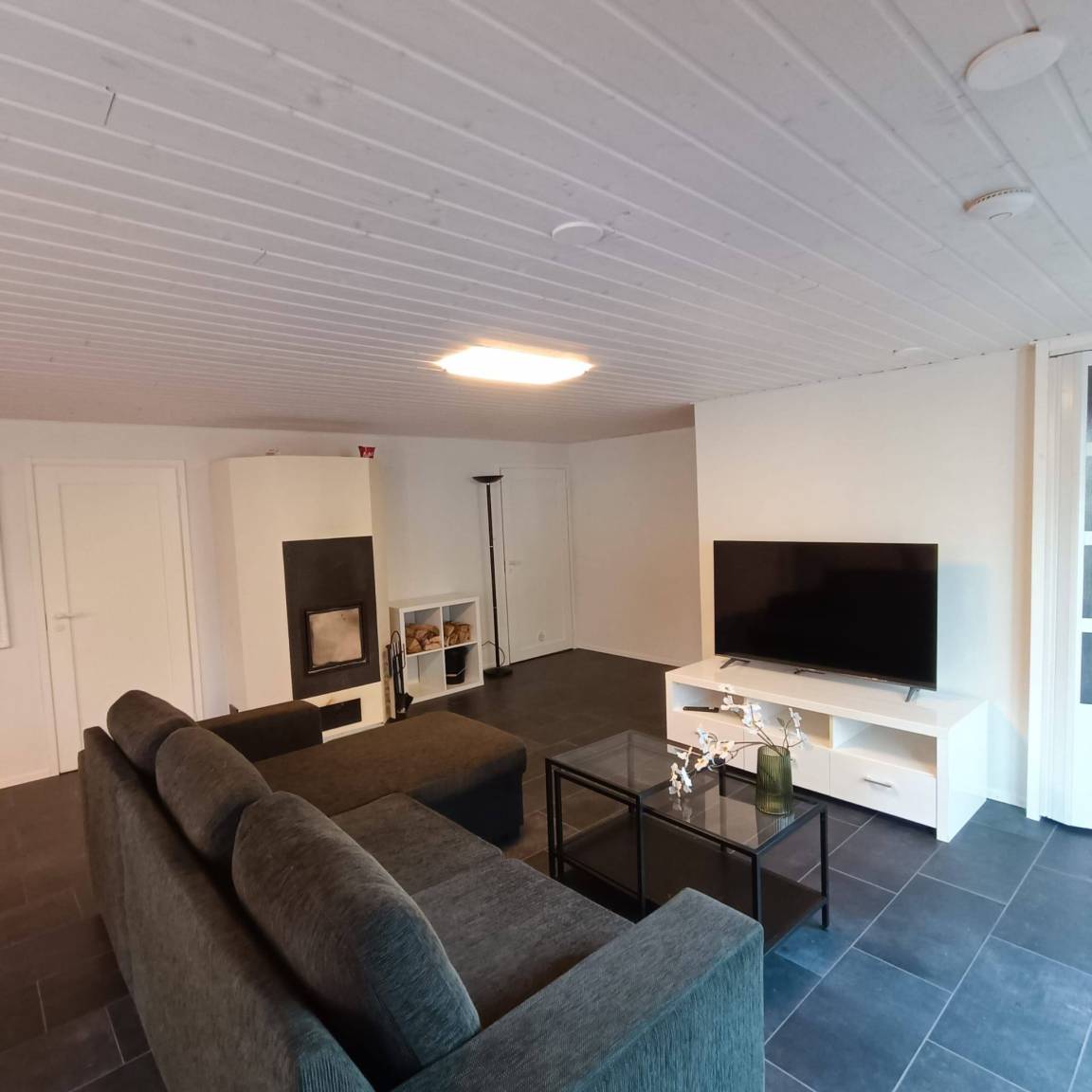 80 M² Huoneisto ∙ 1 Makuuhuone ∙ 5 Vierasta - Pirkanmaa