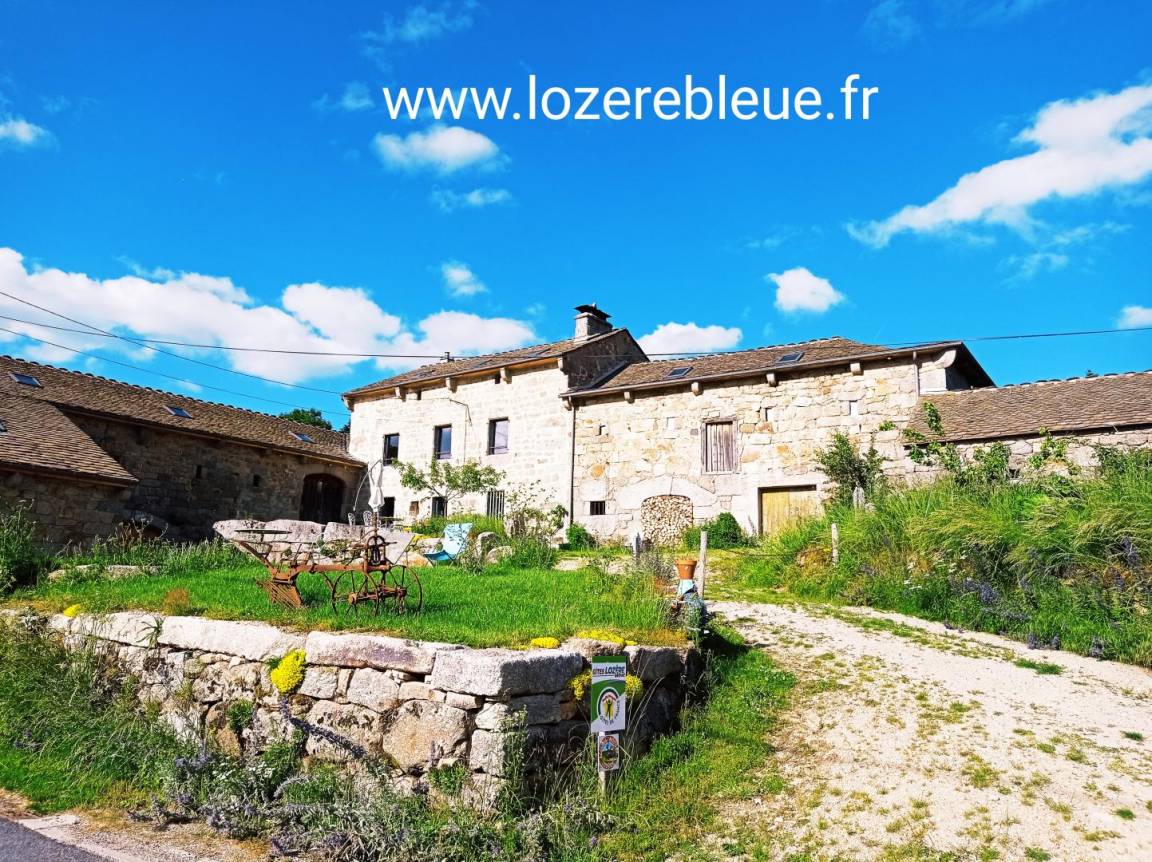 178 M² Gîte ∙ 6 Chambres ∙ 12 Personnes - Lozère