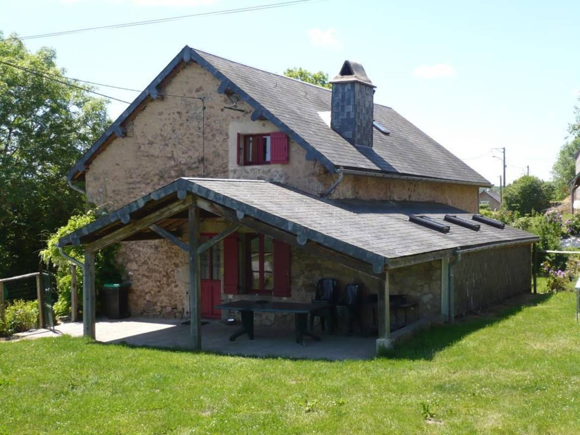 110 M² Cottage ∙ 4 Chambres ∙ 8 Personnes - Lac des Settons