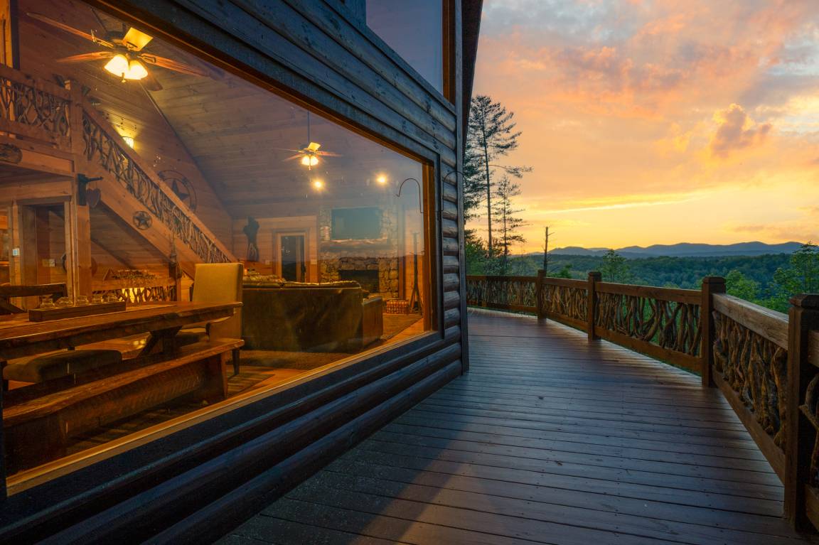 221 M² Cabin ∙ 3 Bedrooms ∙ 9 Guests - Georgia, GA