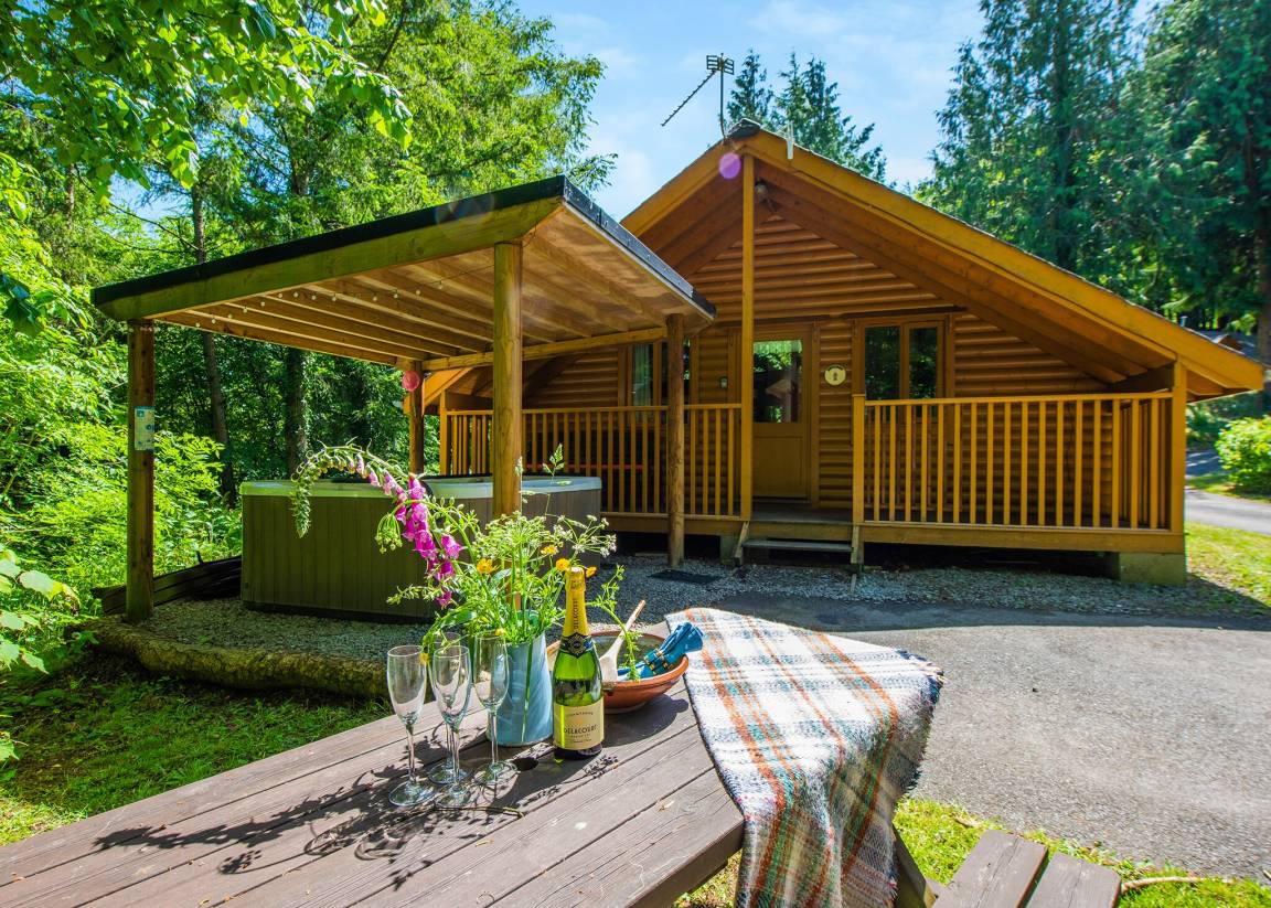 Chalet ∙ 2 Schlafzimmer ∙ 4 Gäste - Devon