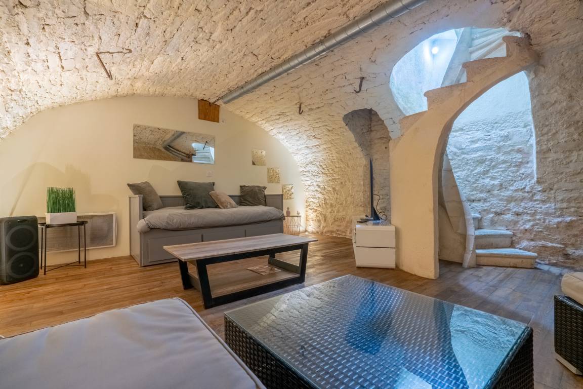 45 M² Appartement ∙ 1 Chambre ∙ 2 Personnes - Dijon