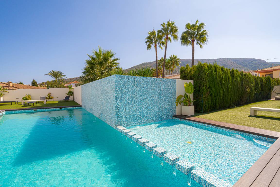 200 M² Bungalow ∙ 3 Schlafzimmer ∙ 6 Gäste - Benidorm