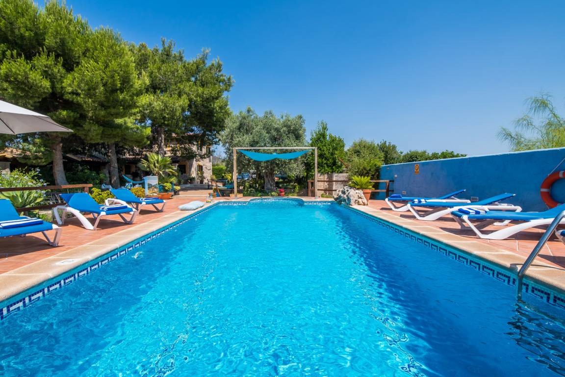 228 M² Maison De Vacances ∙ 4 Chambres ∙ 8 Personnes - Inca