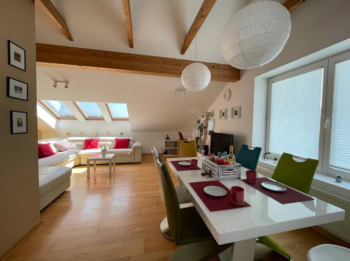 110 M² Apartamento ∙ 2 Habitaciones ∙ 4 Huéspedes - Liubliana