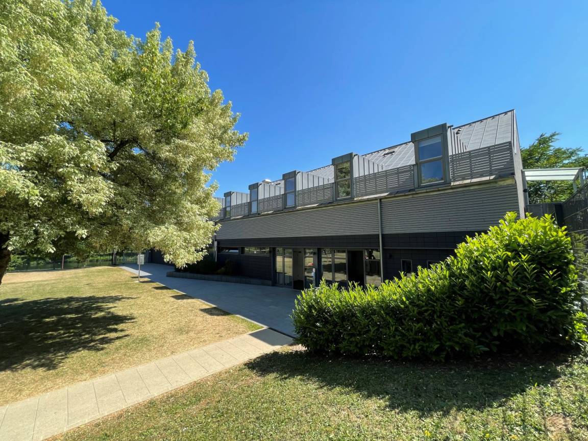 65 M² Huoneisto ∙ 3 Makuuhuonetta ∙ 6 Vierasta - Luxembourg