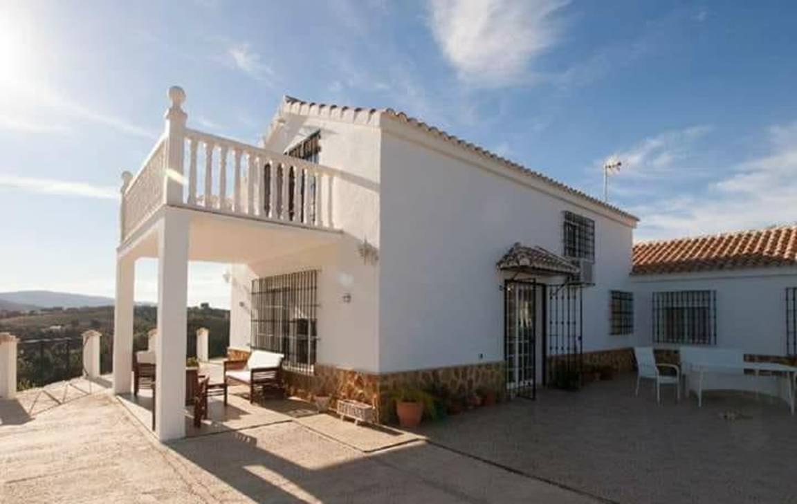 200 M² Villa ∙ 3 Habitaciones ∙ 6 Huéspedes - Algar