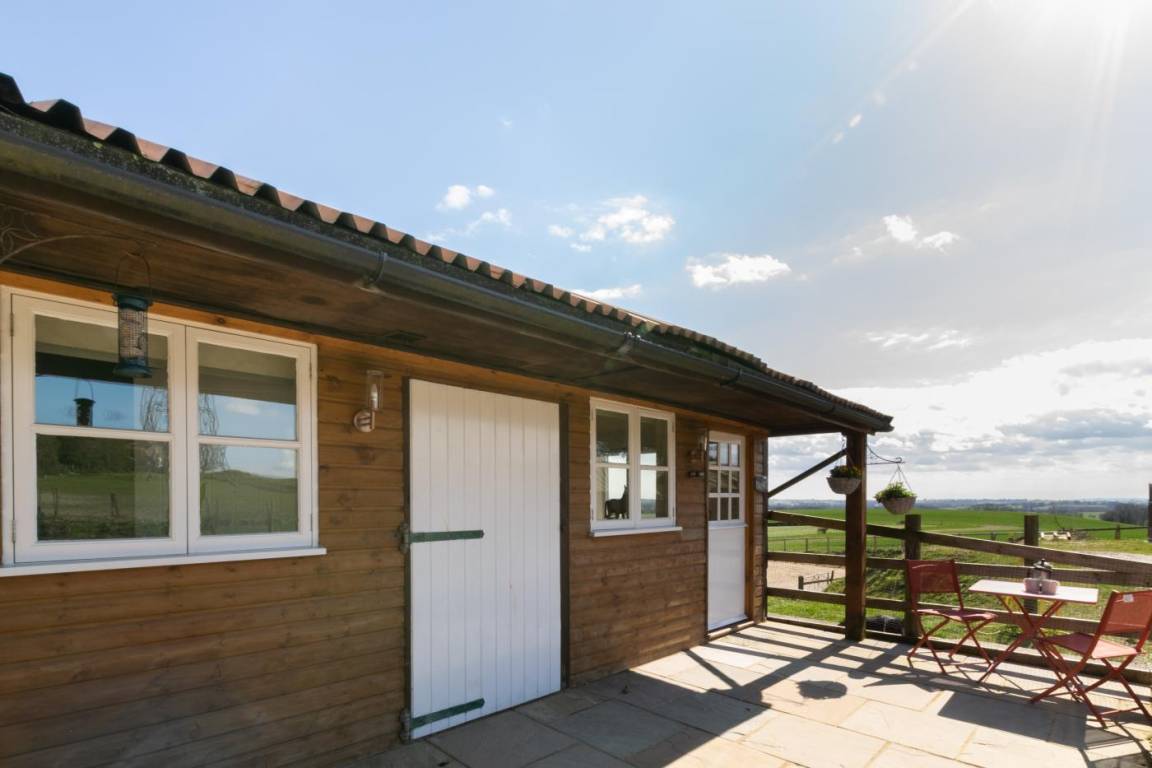 House ∙ 1 Bedroom ∙ 2 Guests - Port Lympne Safari Park