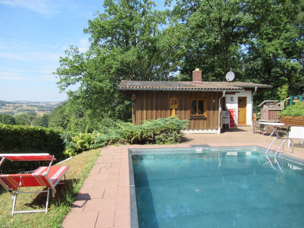 60 M² Huis ∙ 2 Slaapkamers ∙ 4 Gasten - Hessen