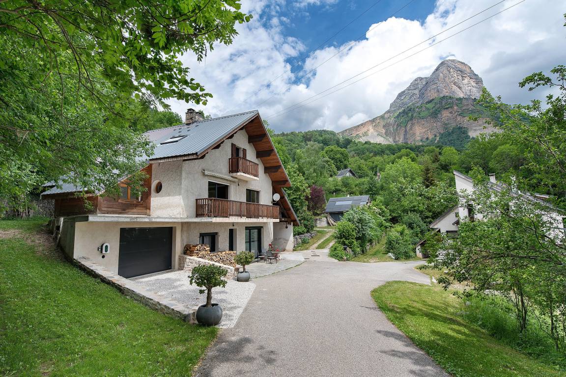 130 M² Appartement ∙ 3 Chambres ∙ 6 Personnes - Crolles