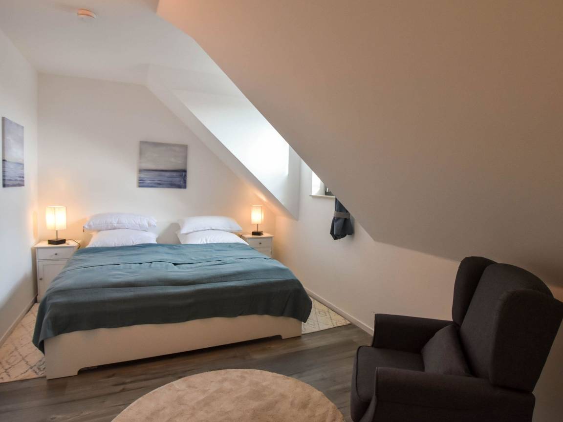 65 M² Ferienwohnung ∙ 2 Schlafzimmer ∙ 4 Gäste - Ummanz